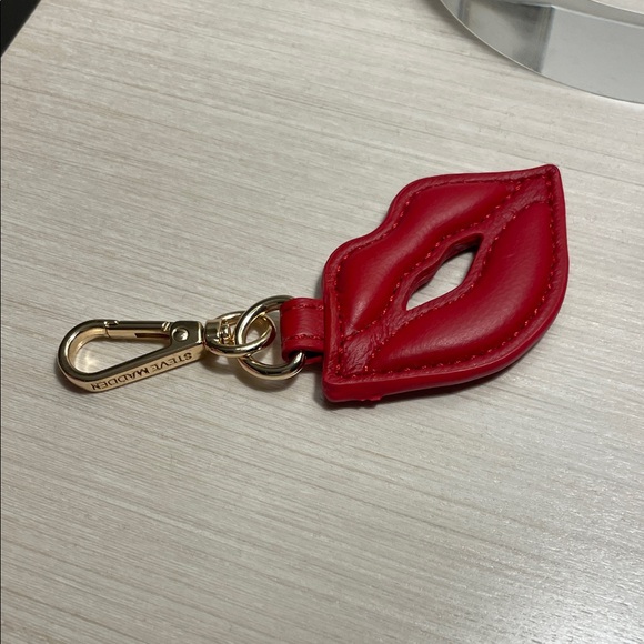 Steve Madden | Accessories | Steve Madden Red Lips Keychain | Poshmark